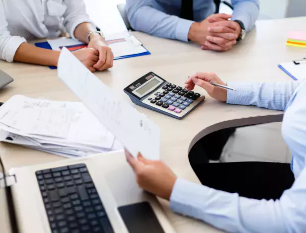 Cabinet vs entreprise, où exercer l'Expertise-Comptable ? - Actualités Toulouse - IHECF